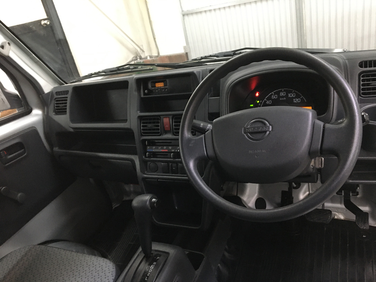 中古車 日産 NT100クリッパー DX 4WD ★キッチンカー★パネルロング2方開★ の中古車詳細 (51,029km, シルバー, 北海道, 147.5万円) | 中古車情報・中古車検索 ...