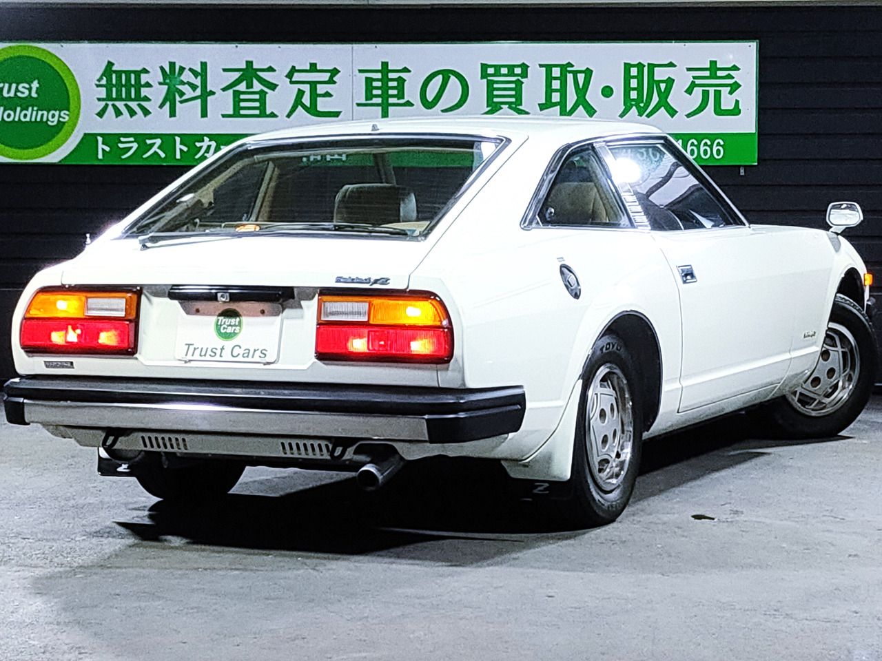 日産 フェアレディZ の中古車詳細 (63,782km, ホワイト, 大阪府, 540万円) | 中古車情報・中古車検索なら【車選びドットコム】